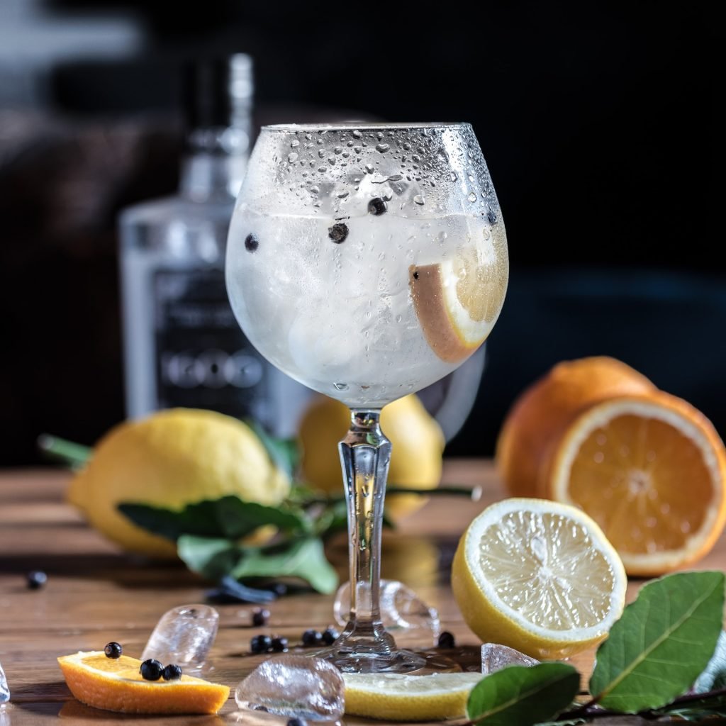 Gin Tropical: Como Fazer Com e Sem Energético - Brasil com Sabor